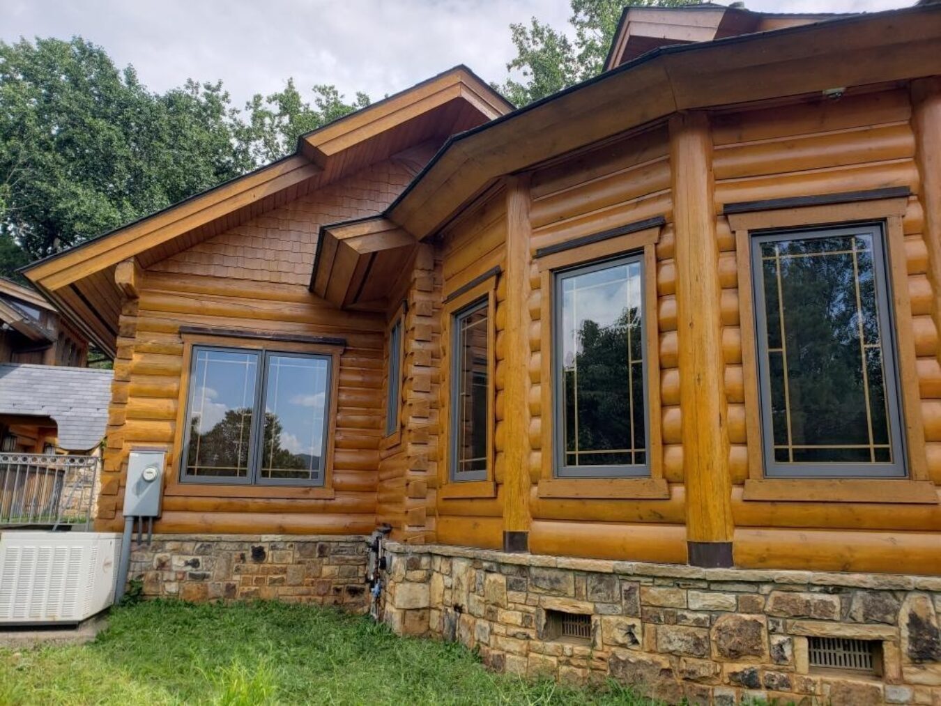 ZAR® Platinum PRO Translucent Exterior Wood Urethane Finish